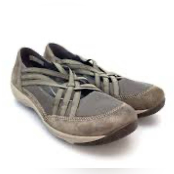 Dansko | Shoes | Dansko Womens Sz Eu 4 Us 950 Gray Suede Hilde Comfort ...